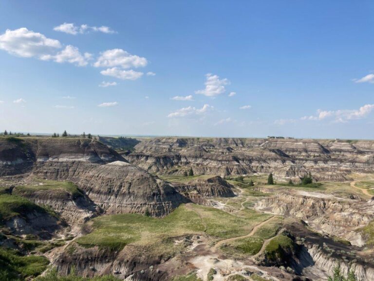 Ultimate Guide to the Fascinating Drumheller Hoodoos and Hoodoos Trail ...