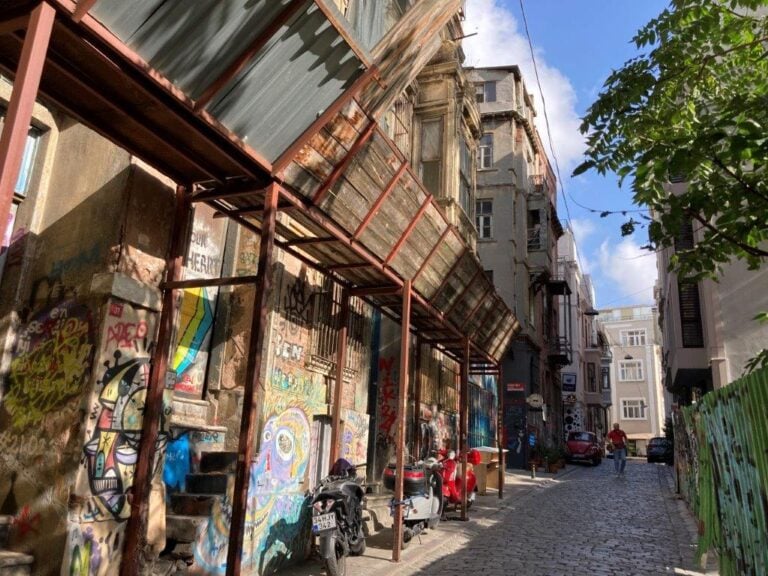 15 Reasons to Stay in Karakoy Istanbul | Routinely Nomadic