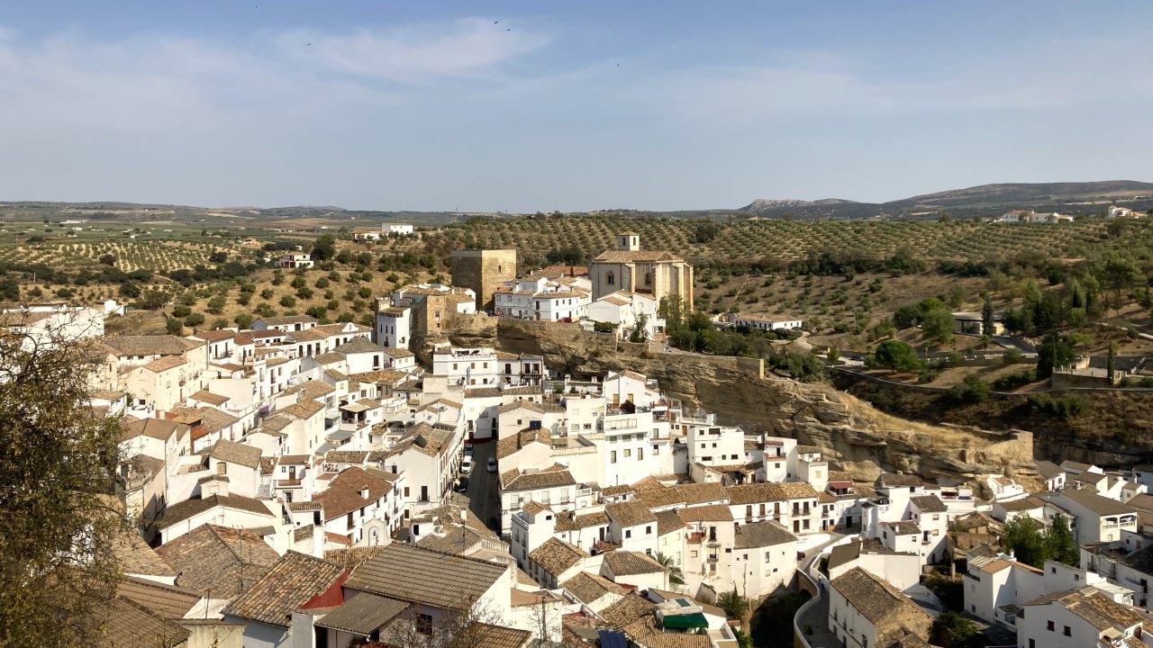 Setenil de las Bodegas: Guide to Spain’s Most Unique Pueblo Blanco ...